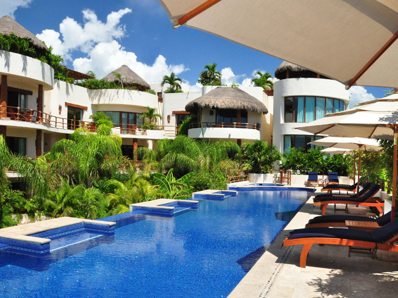 Porto Playa Condo Hotel - Playa del Carmen Luxury Rentals